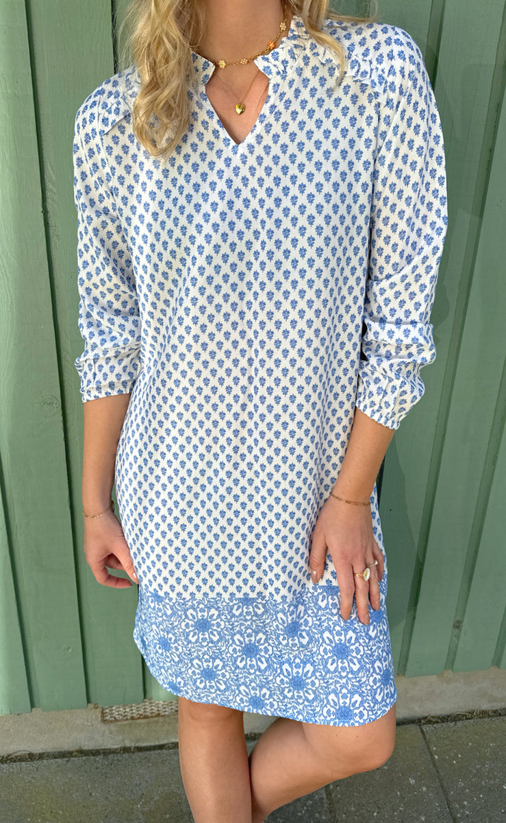 Say INA Copenhagen Kjole - Mira - Blue Printed | Hurtig levering | Fashionbystrand