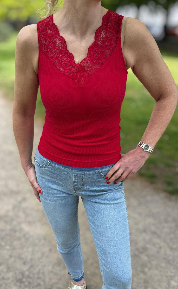 Tim & Simonsen Top - Belen V-Lace - Rosso (vendbar) | Hurtig levering ...